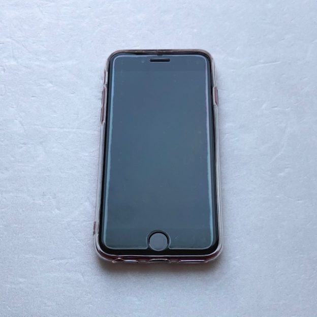 100均のDAISOで買ったiPhone8用のスマホケースをiPhone SE 第2世代に付けてみました | けんちゃんさんのブログ